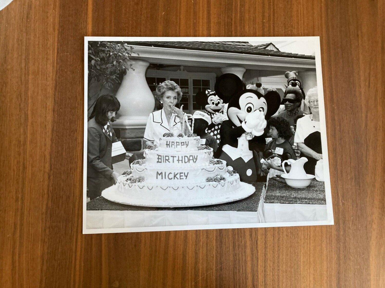 Walt Disney World Happy Birthday Mickey Mouse Nancy Reagan Photo Cake