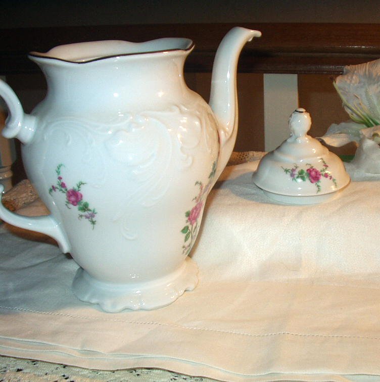 Royal Kent Roses China Teapot Coffee Pot 7 In 5 Cup Made Poland Pattern ...
