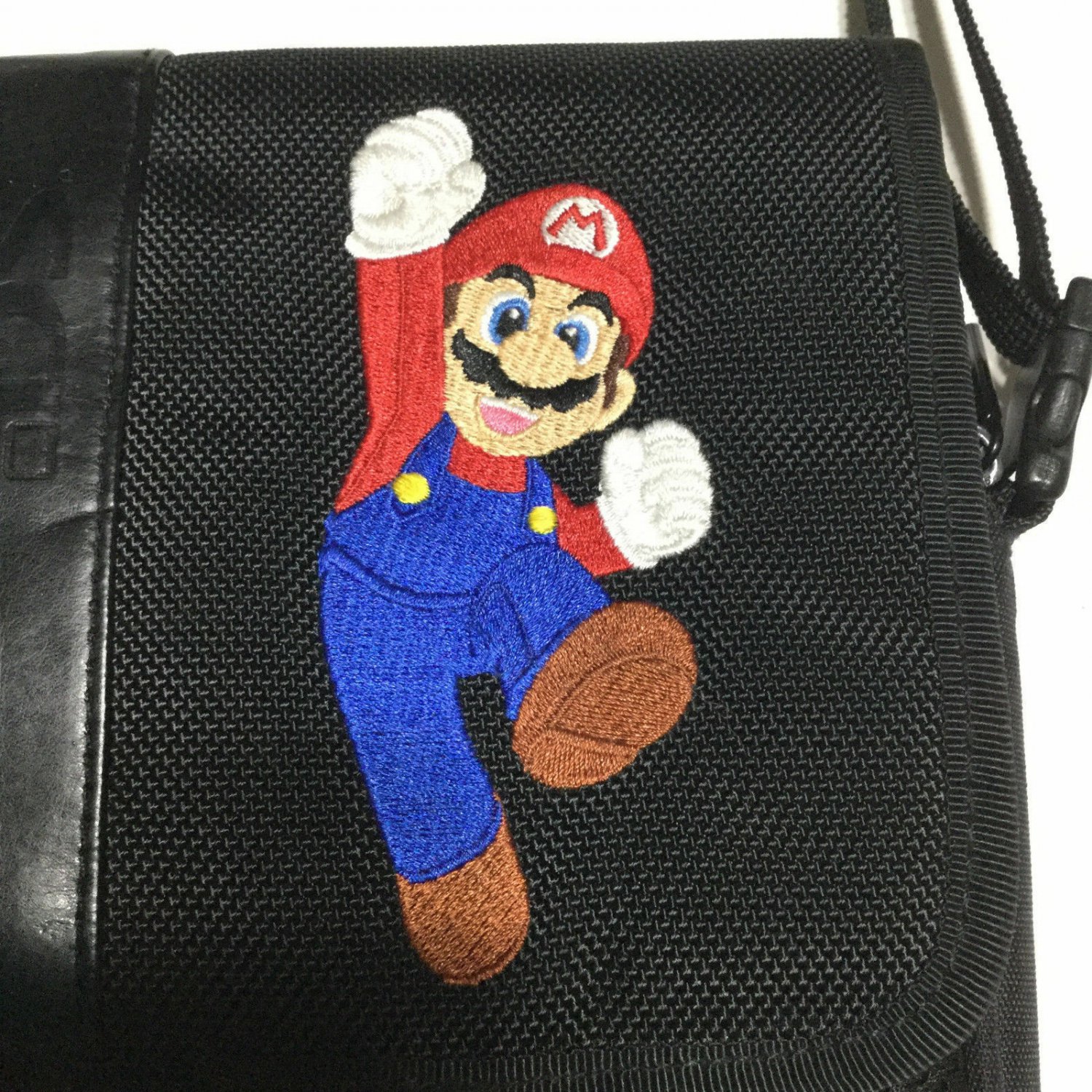 Vintage Super Mario Bros Nintendo DS Carrying Case Soft Travel Bag Black