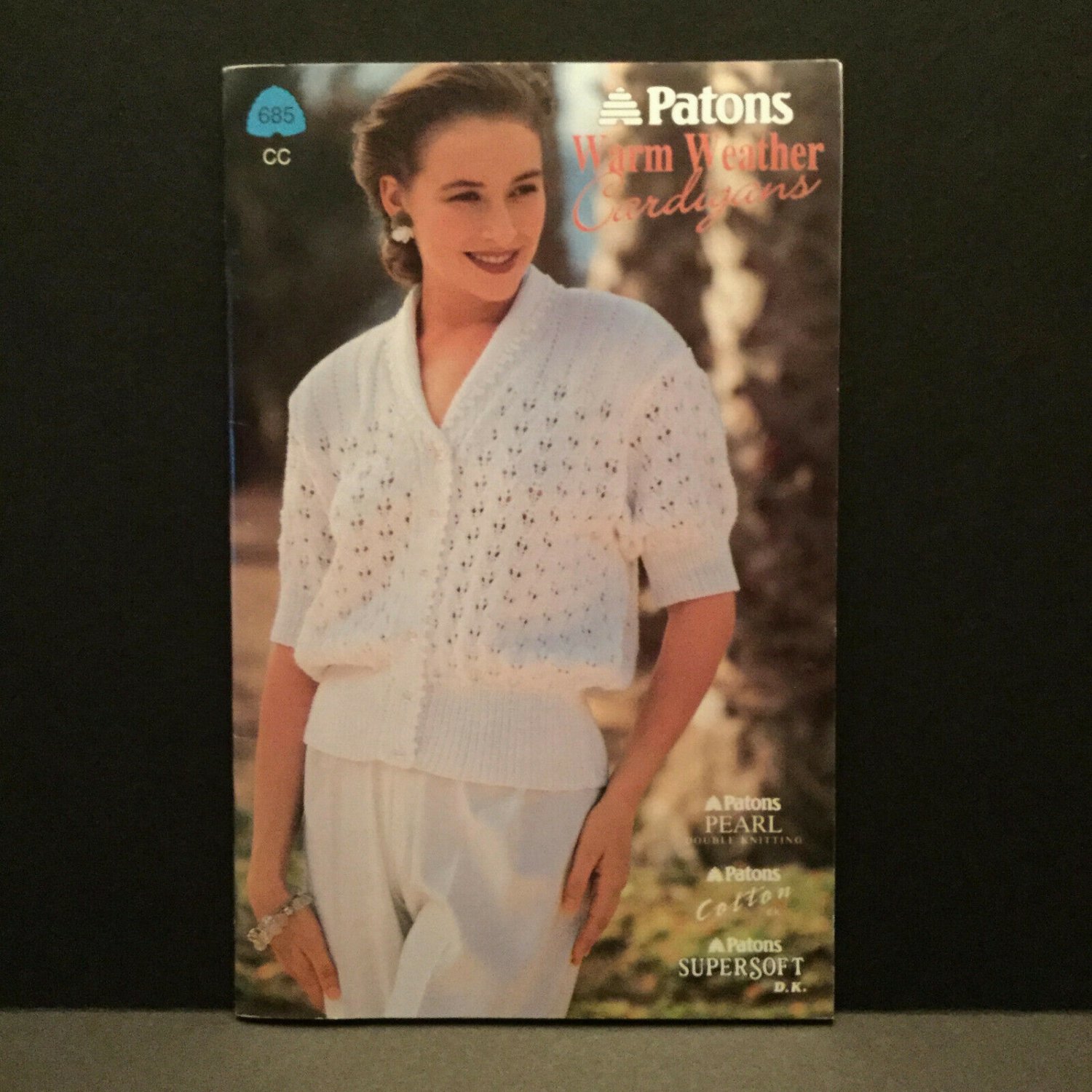 VTG Patons 685 Cardigans Knitting Patterns Magazine Women Year 1993 Out ...
