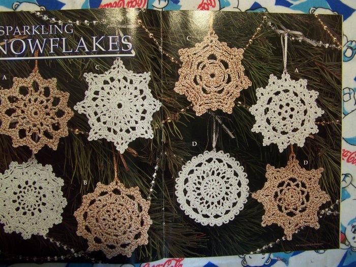 McCall's Crochet Christmas Patterns Magazine 1993 Poinsettia Skirt ...