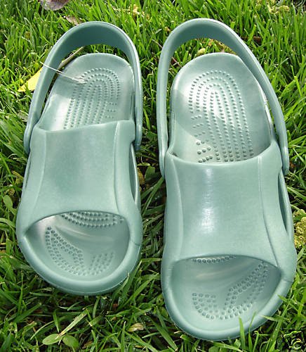 CROCS NILE SHOES SAGE WOMENS/YOUTH SIZE 5! BRAND NEW!