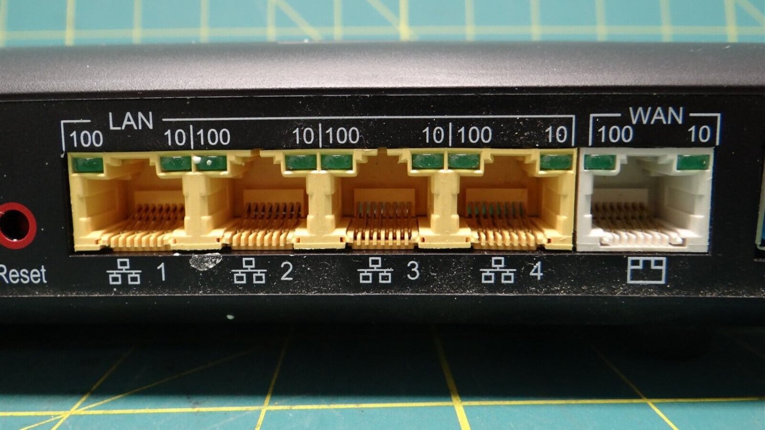 Verizon Actiontec MI424WR Wireless and/or Ethernet Connecting Router w ...