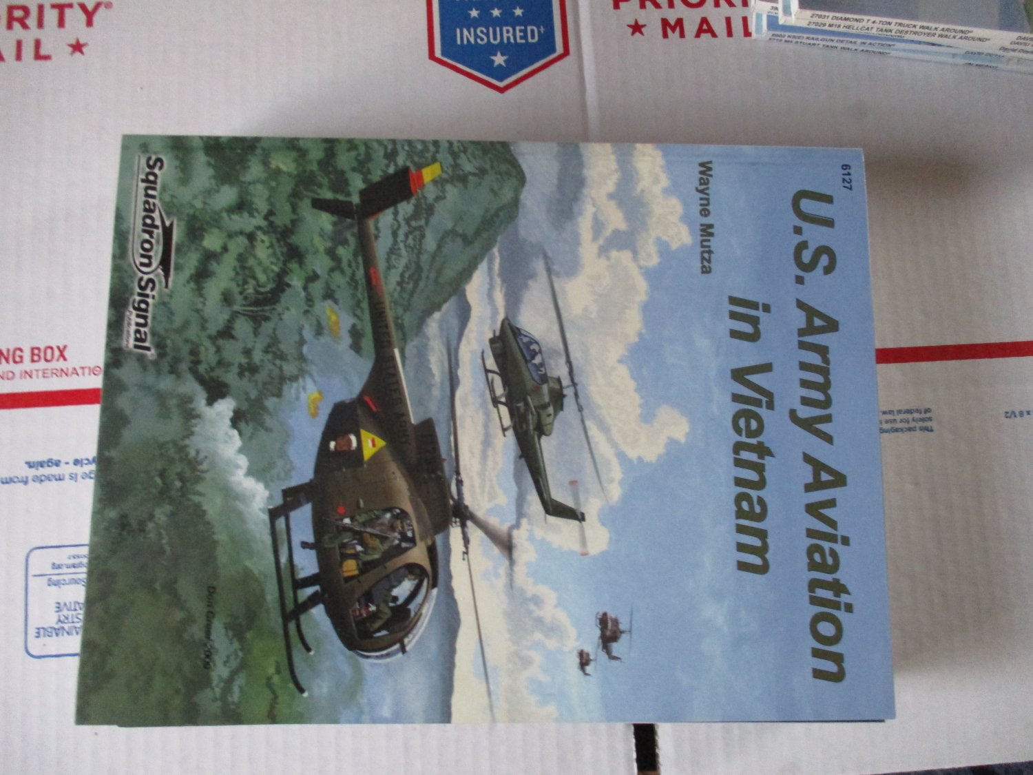 SQUADRON SIGNAL BOOKS U.S. ARMY AVIATION IN VIETNAM SPECIAL (SC) - SS6127