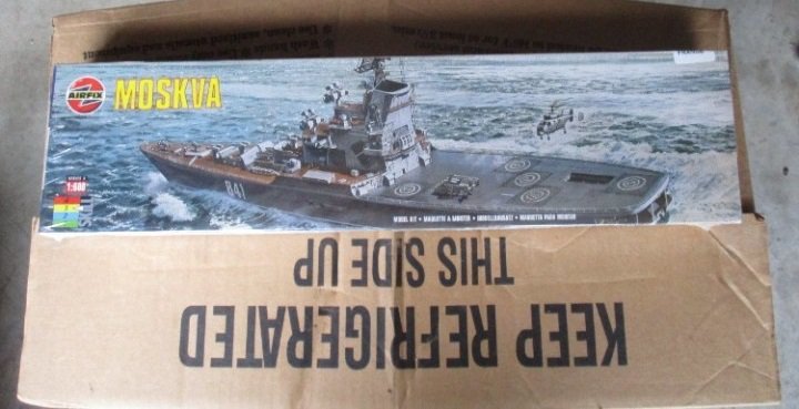 Airfix Moskva Heilcopter Carriers 1/600 scale