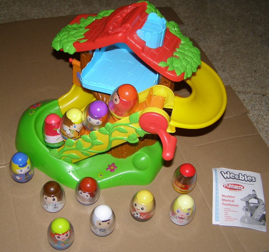 Playskool Weebles Tree house playground + 12 weeble wobble figures
