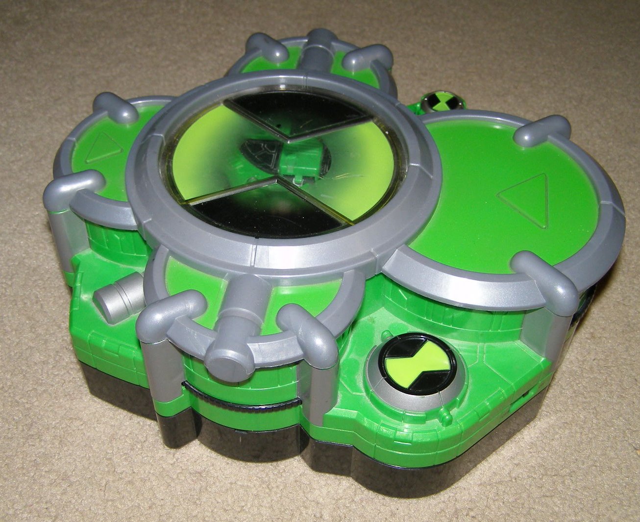 Bandai Ben ten 10 Alien Creation Chamber lot Alien Force + 30 pieces