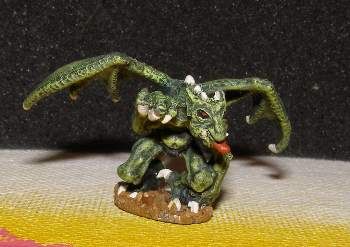 Ral Partha painted green gargoyle / 25mm D&D figure 01-13