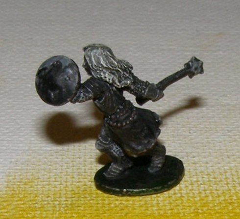 Ral Partha painted female Drow fighter with mace dungeon figure 25mm