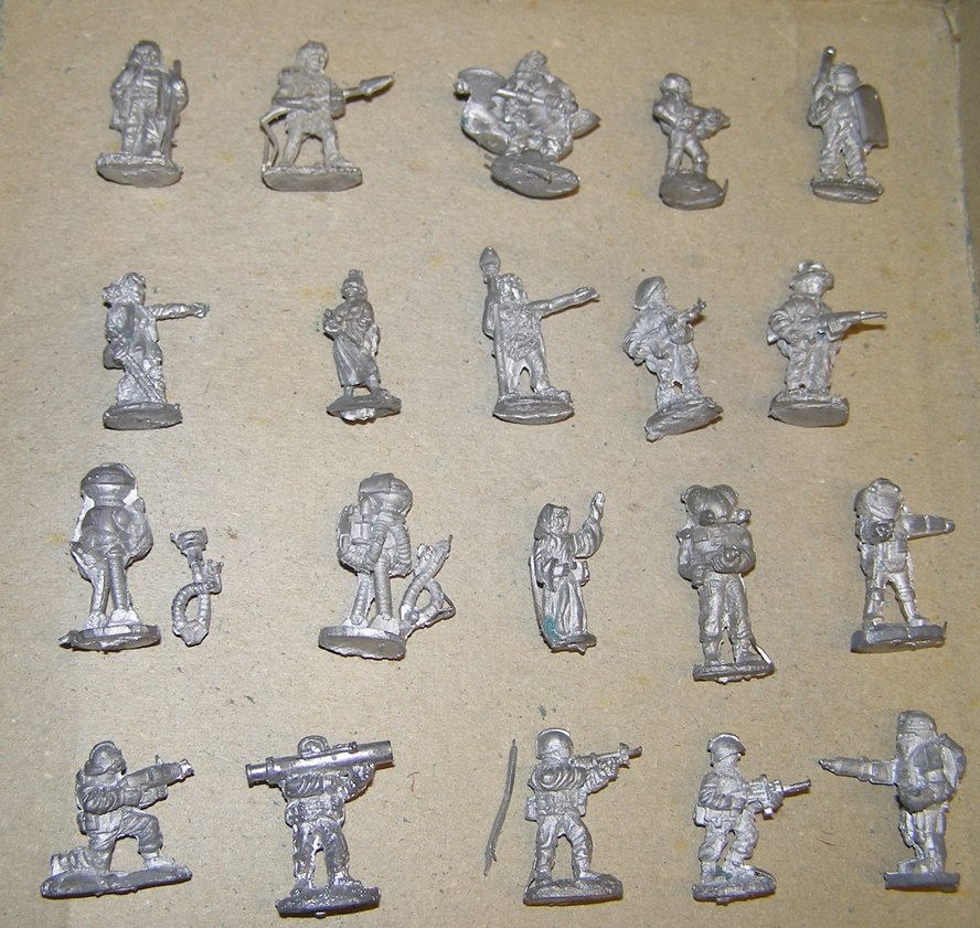 Grenadier Models Gamma World Adventurers box / 25mm miniature set