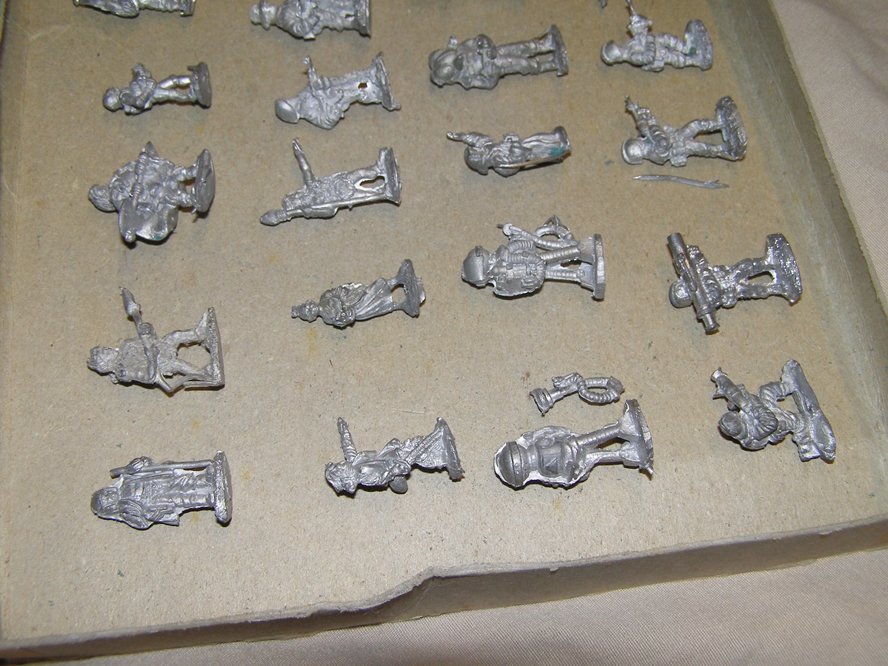 Grenadier Models Gamma World Adventurers box / 25mm miniature set