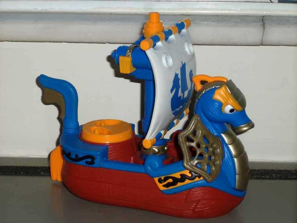 Fisher-Price J8214 Imaginext Adventures Royal Ship Mattel 2005 Loose Used