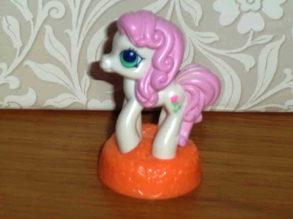McDonald's 2007 My Little Pony Desert Rose Happy Meal Toy Hasbro Loose Used