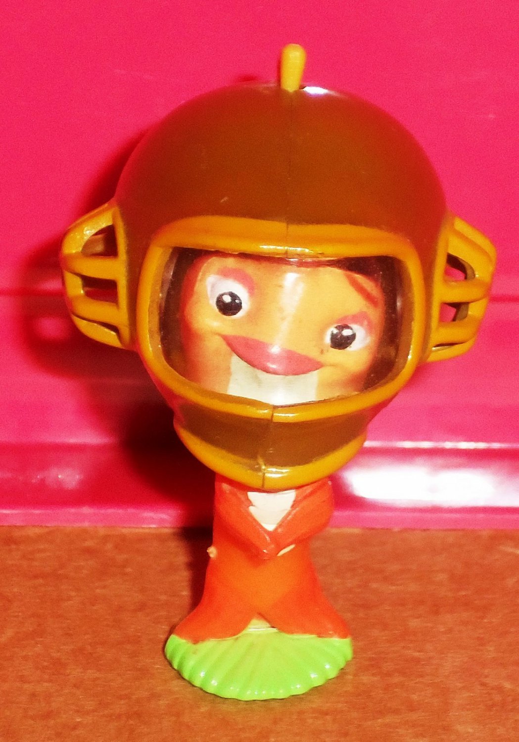 Disney's Chicken Little Fish Out of Water Plastic Mini Figure Loose Used