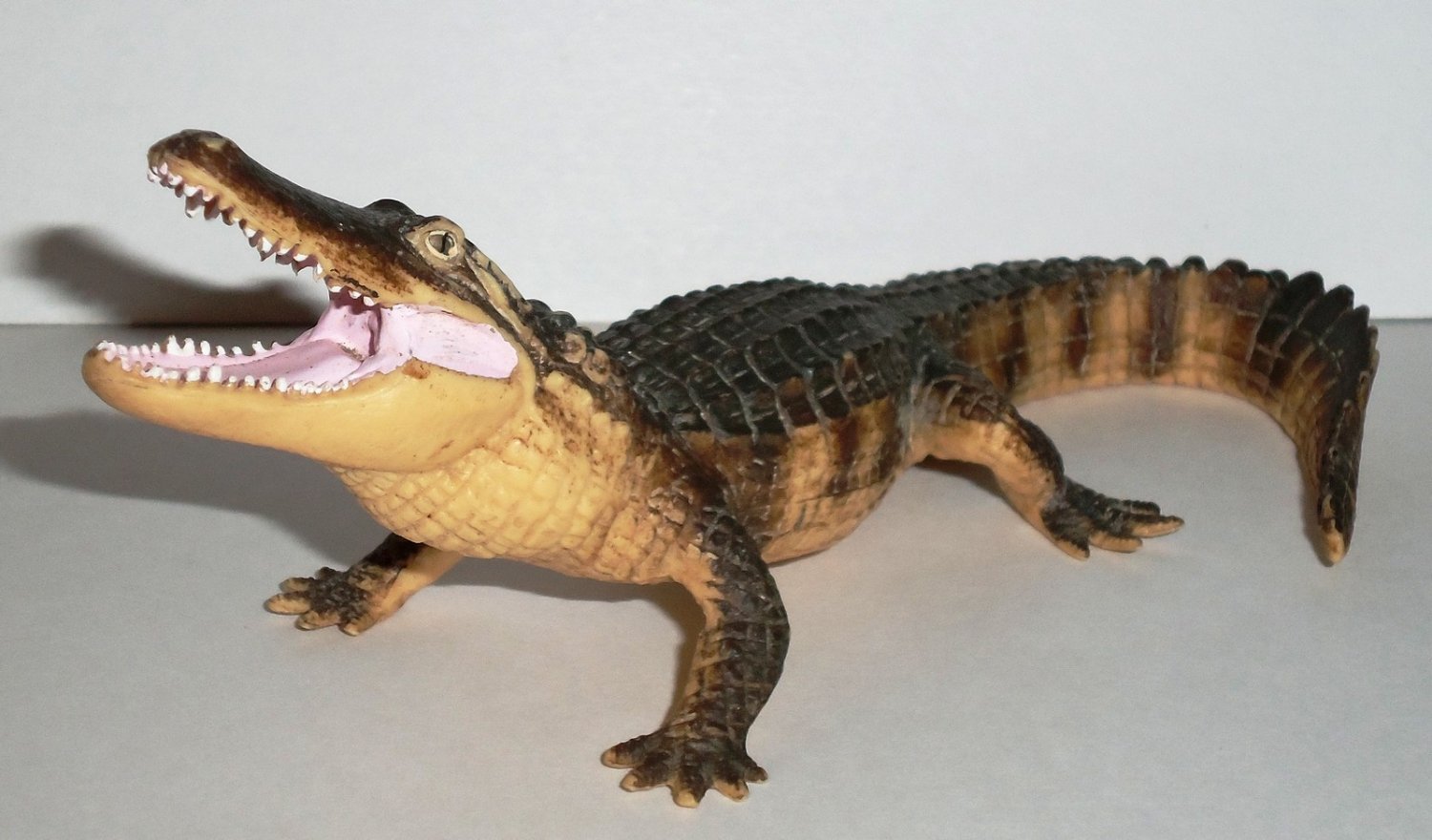 Safari Ltd. Alligator with Open Mouth PVC Toy Animal Loose Used