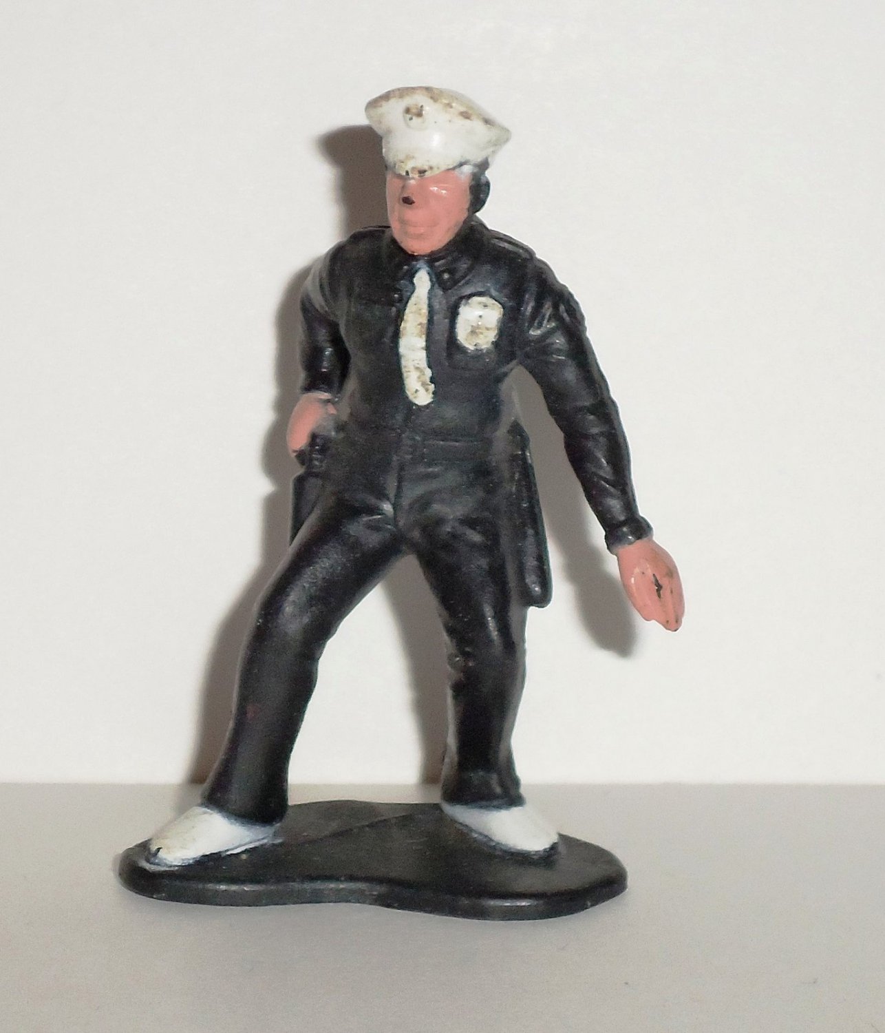 Vintage Remco Plastic Black and White Policeman Drawing Gun Figure ...