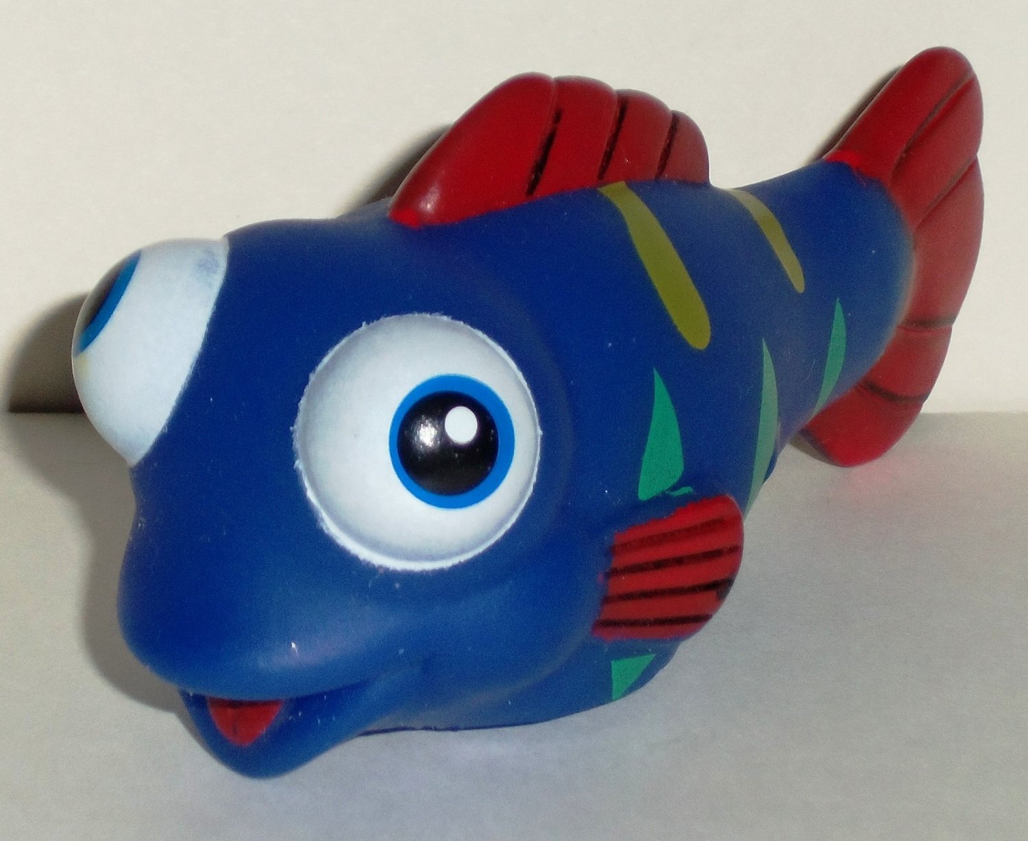 Toysmith Silly Fish Squirters Blue Loose Used