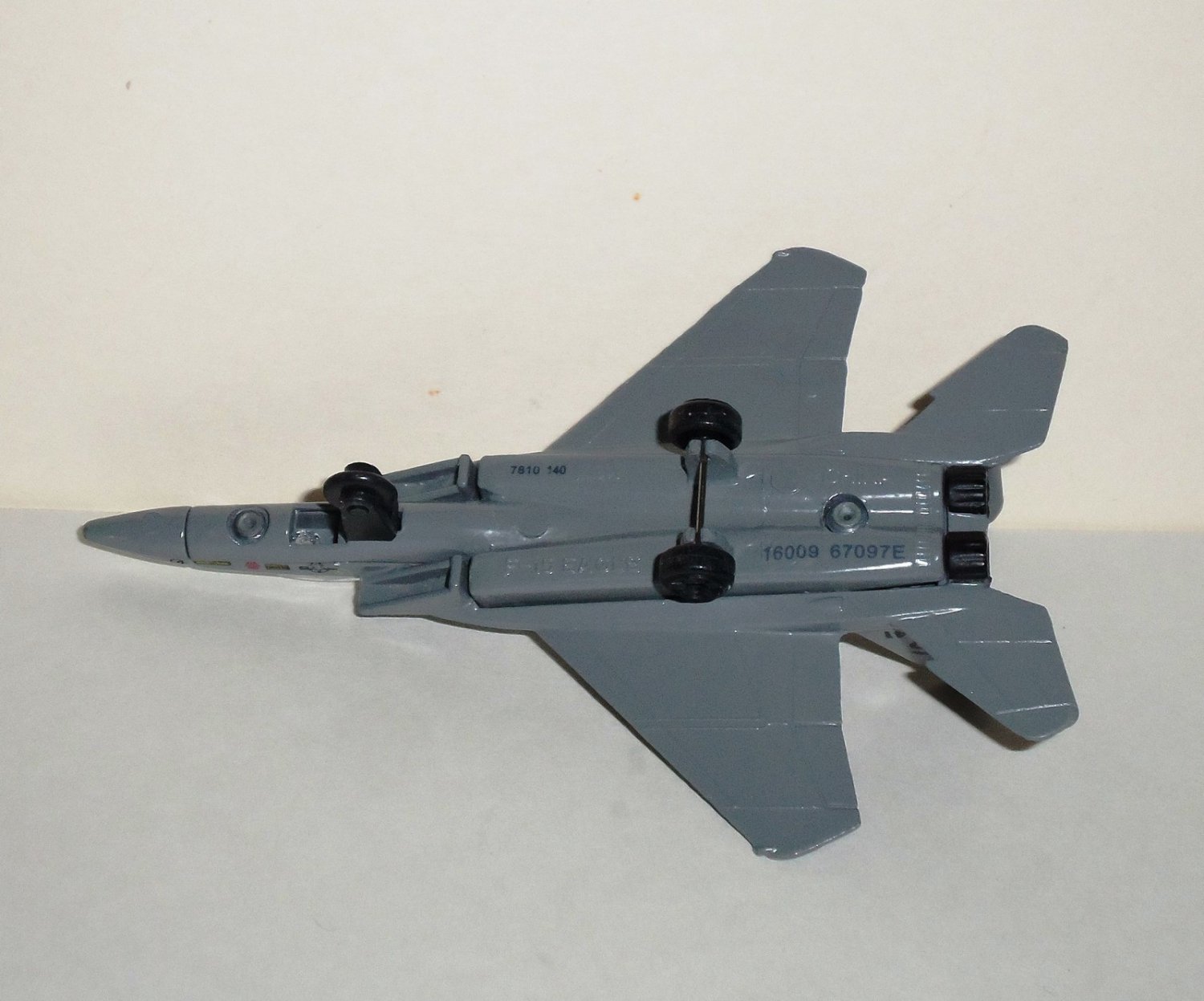 Zee Toys Dyna-Flites A211 F-15 Eagle Jet Diecast Airplane Loose Used