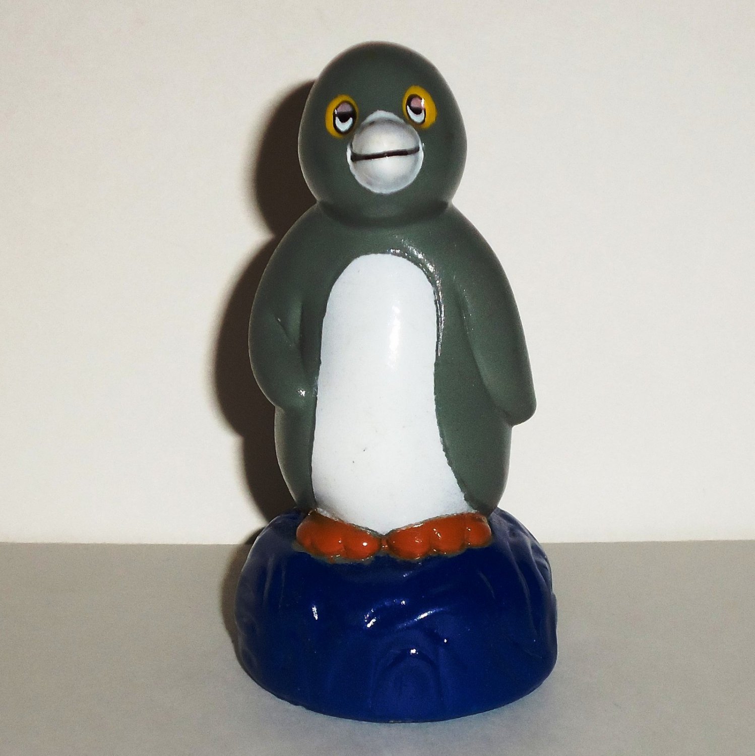 Gray Penguin Pencil Sharpener.Loose Used