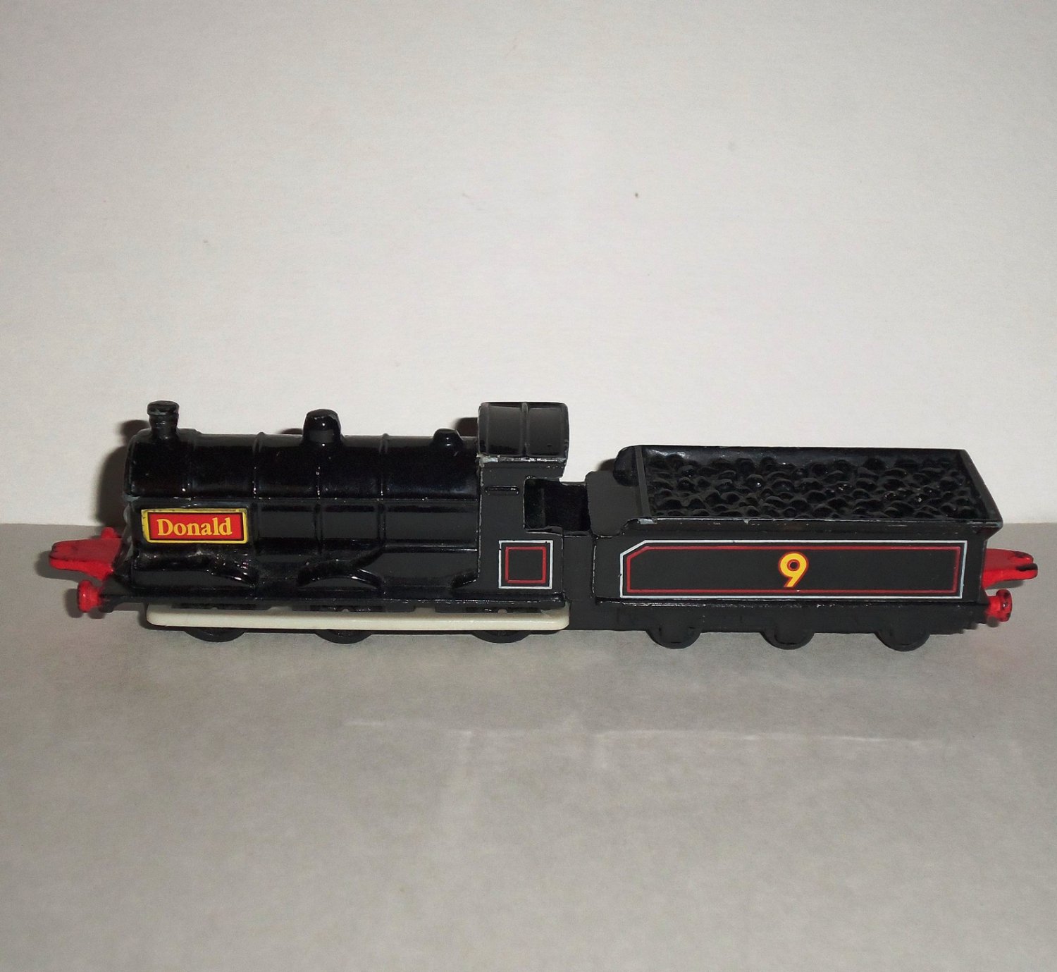 Ertl Thomas the Tank Engine and Friends Donald Die-Cast Train Loose Used