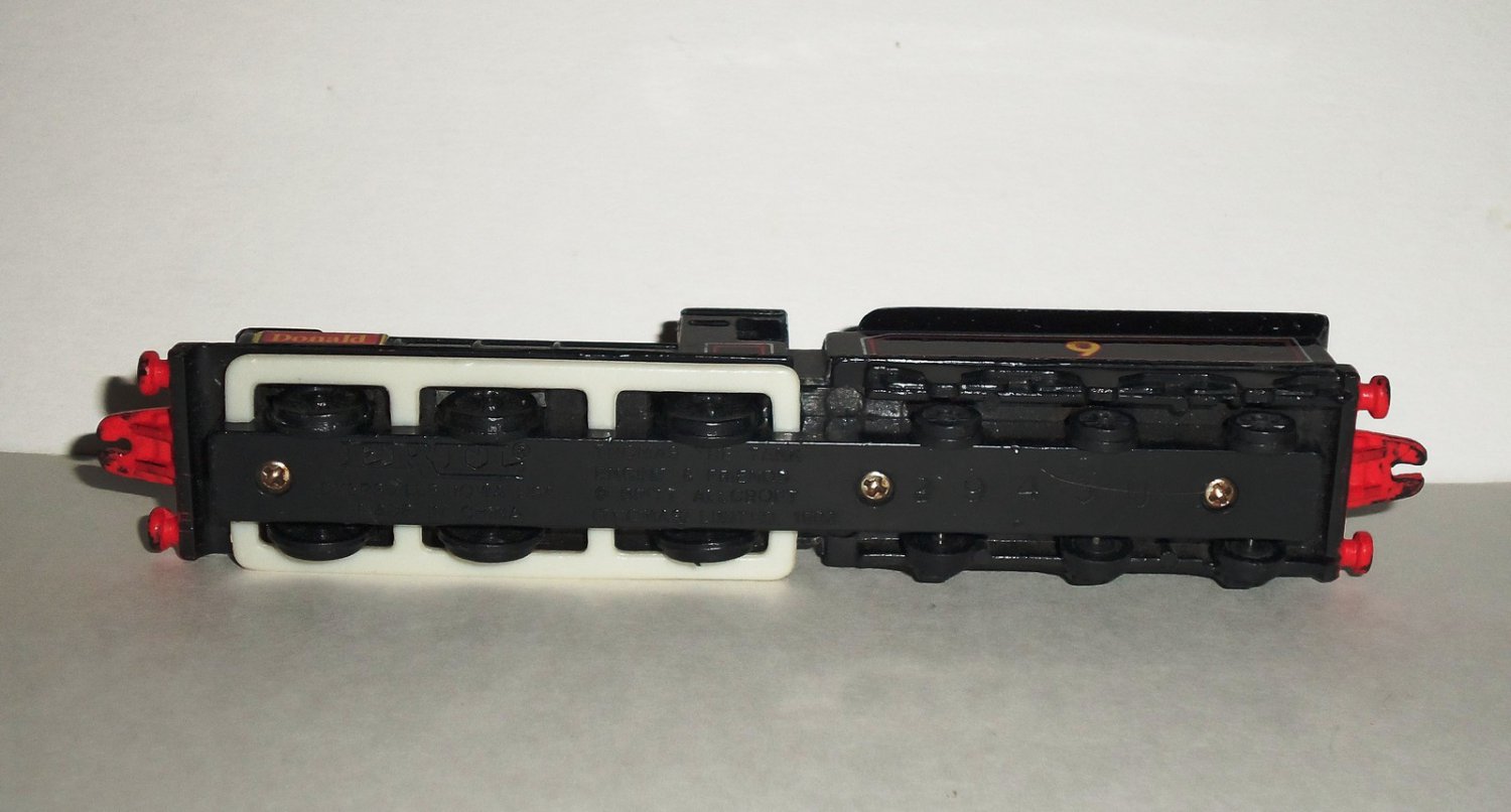 Ertl Thomas the Tank Engine and Friends Donald Die-Cast Train Loose Used