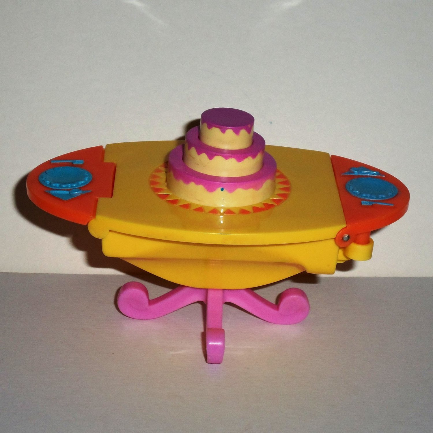 Dora The Explorer Party Table