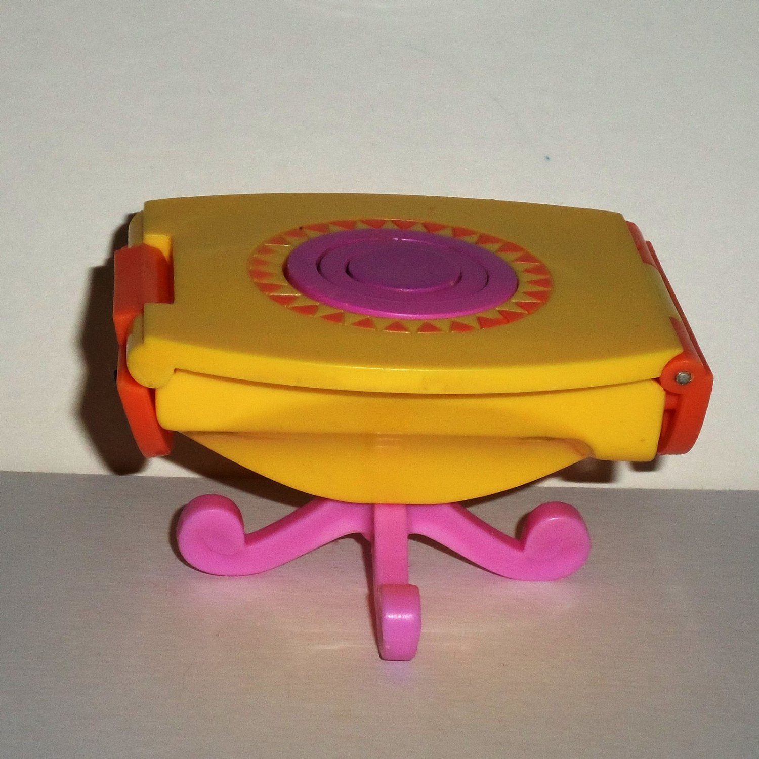 Fisher-Price Dora the Explorer Table from L7360 Magical Welcome House ...