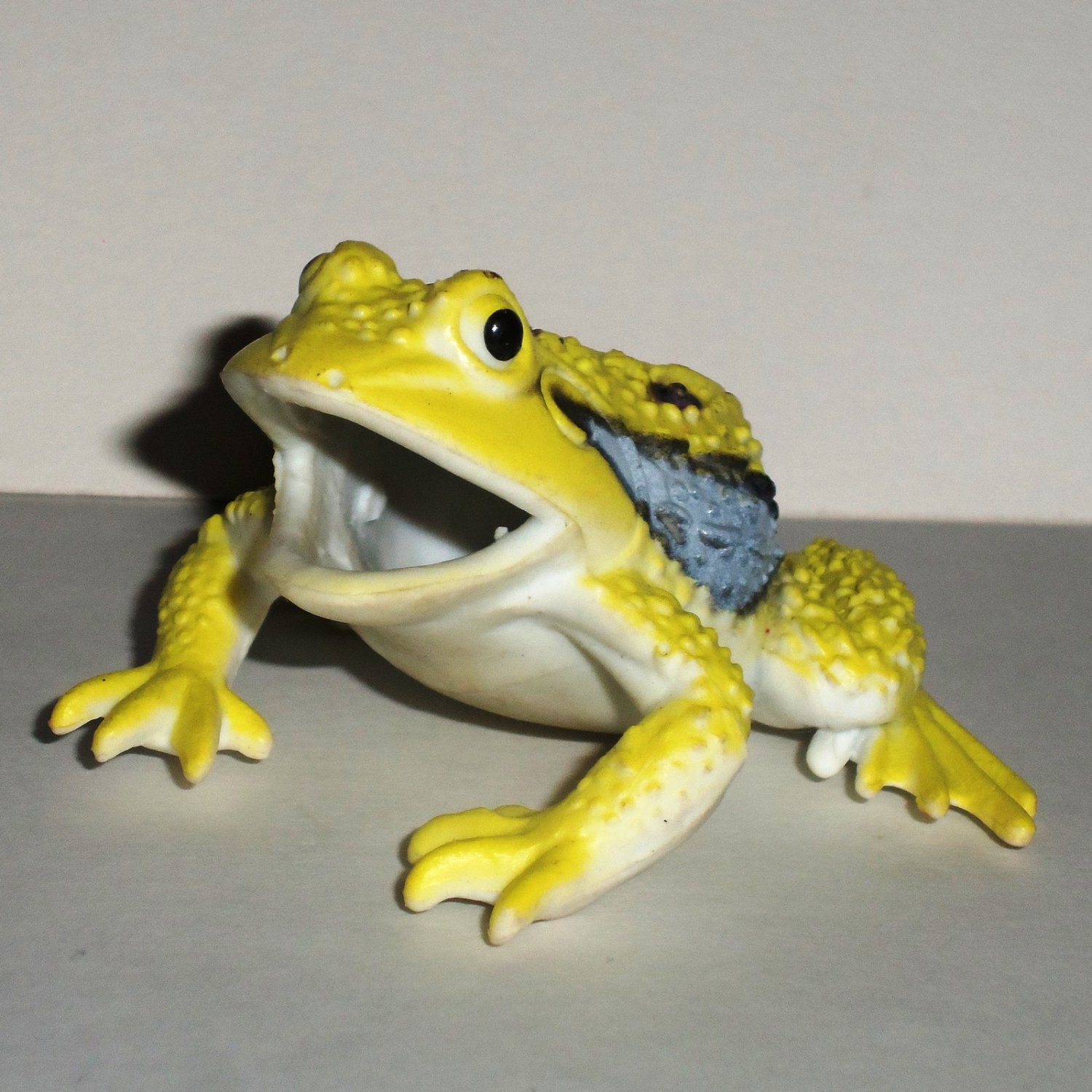 Toy Major Frog Yellow Green Plastic Toy Animal Figure Loose Used