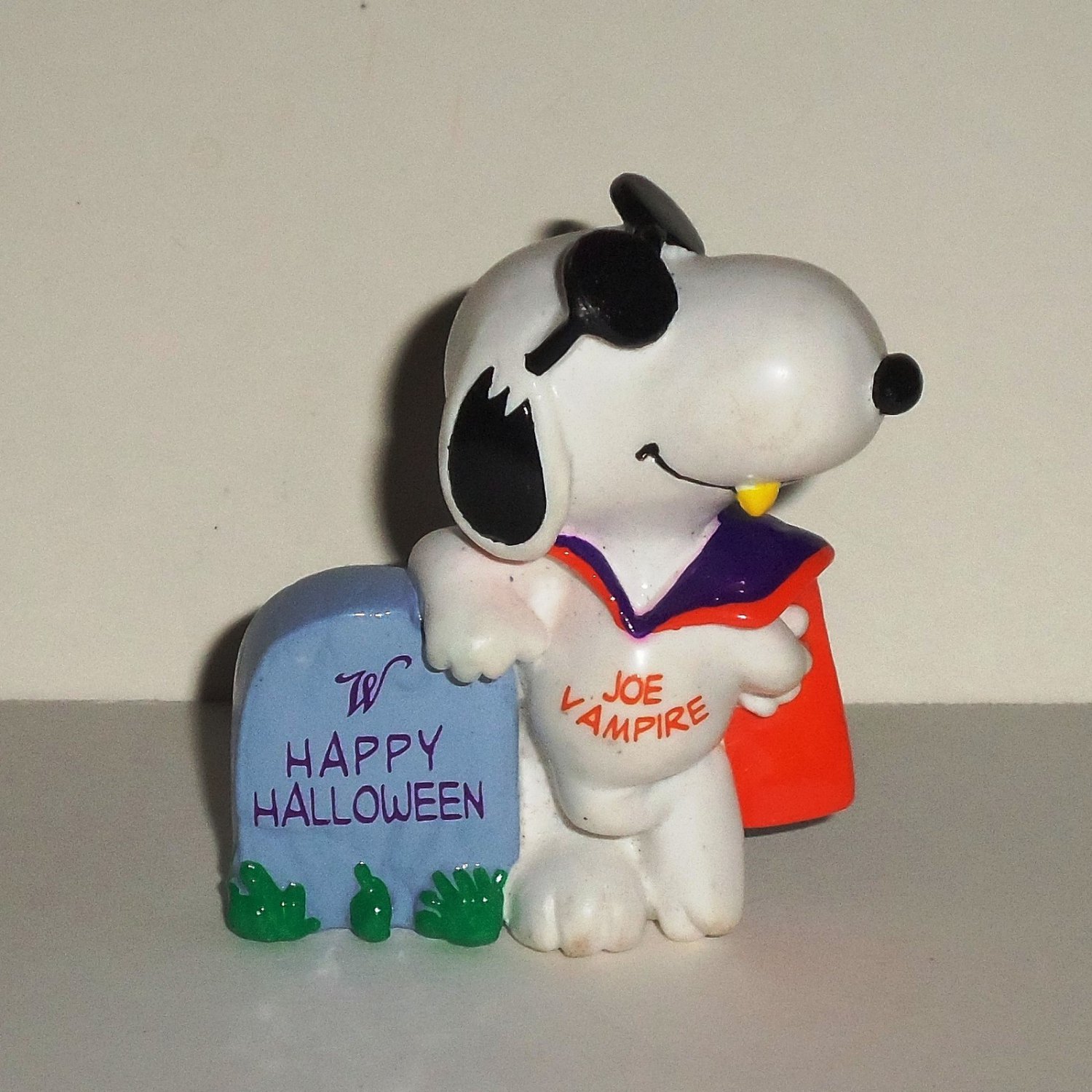 Peanuts Snoopy Joe Vampire PVC Figure Halloween Loose Used