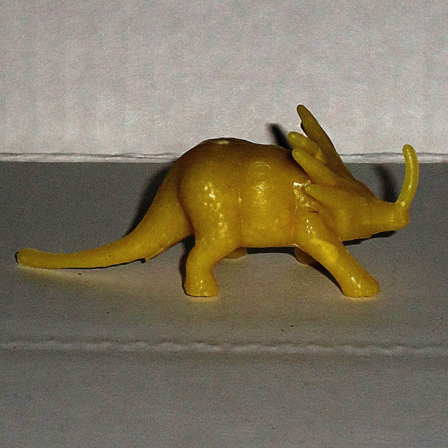 Styracosaurus Yellow 3" Plastic Dinosaur Figure Loose Used