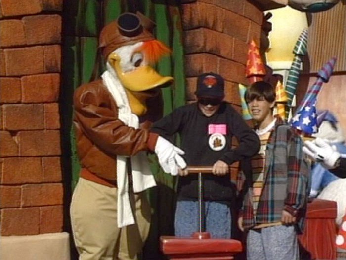 MIckey's Toontown Disneyland + Walt Disney World PRESS KIT DVD 1993