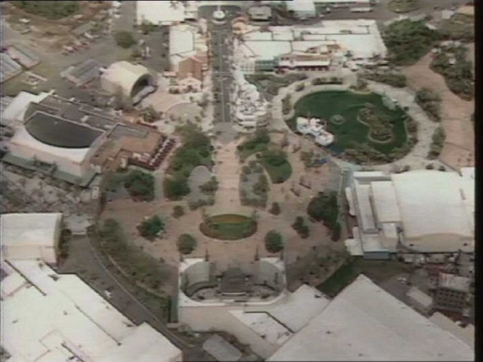MIckey's Toontown Disneyland + Walt Disney World PRESS KIT DVD 1993
