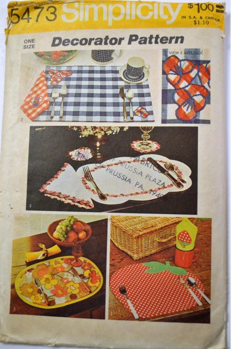 SIMPLICITY 1973 VINTAGE 5473 SET OF PLACE MATS NAPKINS COASTER NAPKIN ...