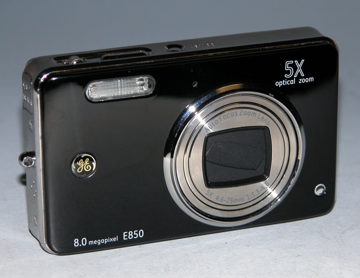 GE E850 8.0MP Digital Camera - Black