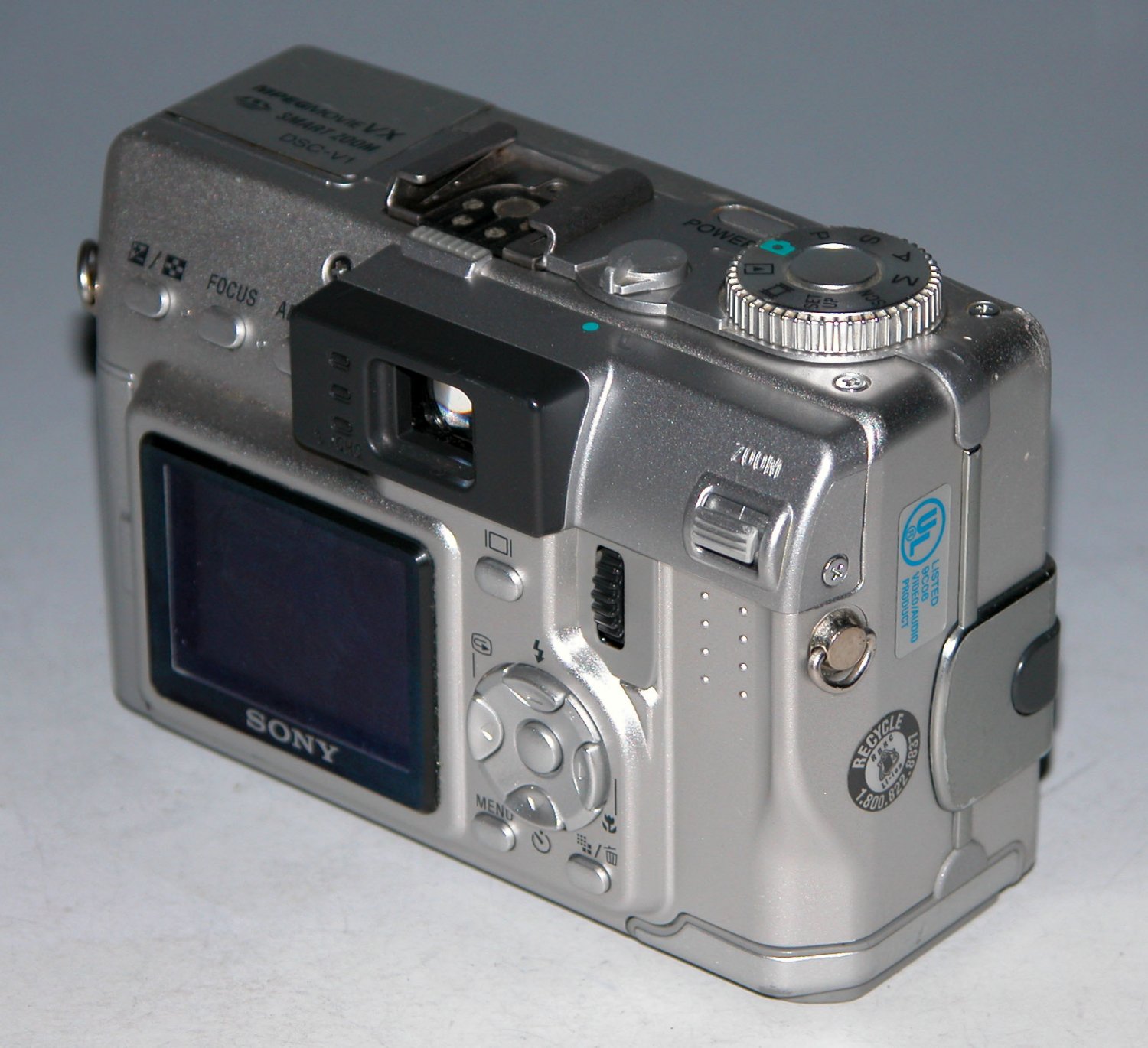 Sony Cyber-shot DSC-V1 5.0MP Digital Camera - Silver #9267