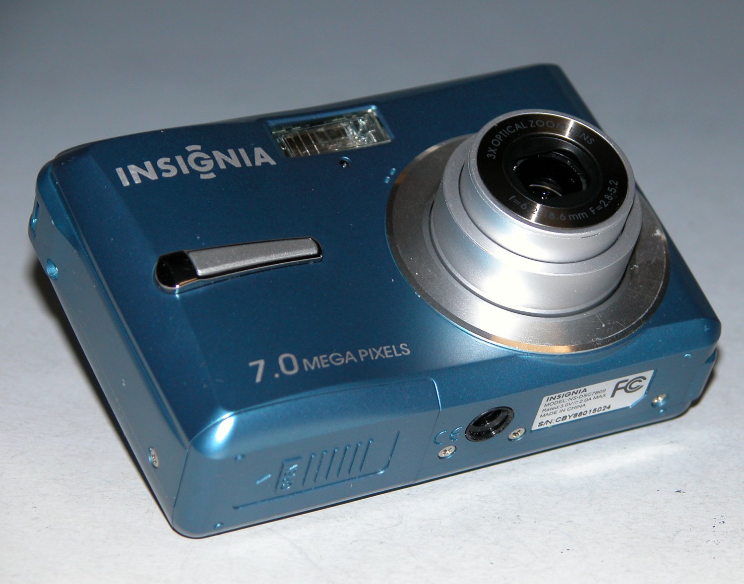 Insignia NS-DSC7B09 7.0MP Digital Camera - Blue #5024