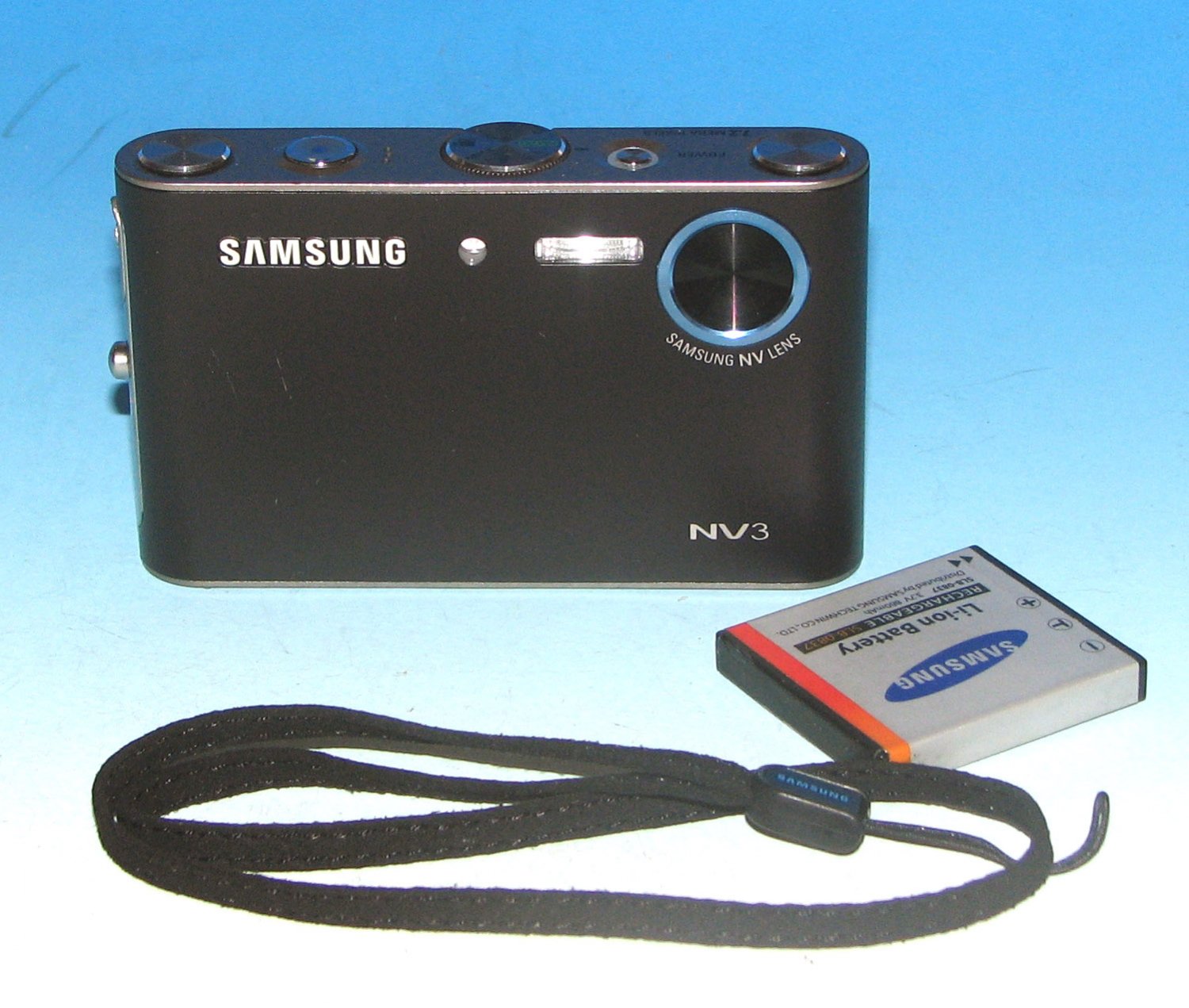 Samsung NV3 7.2MP Digital Camera - Black #1425