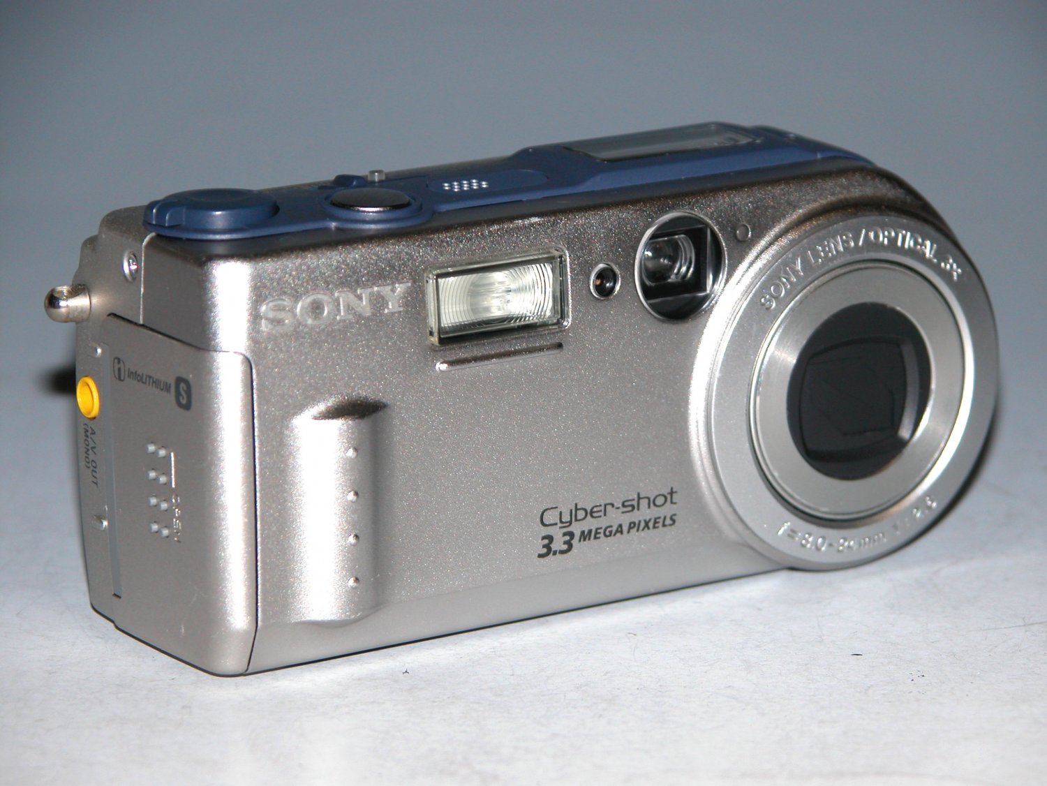 Sony Cyber-shot DSC-P1 3.1MP Digital Camera #5886