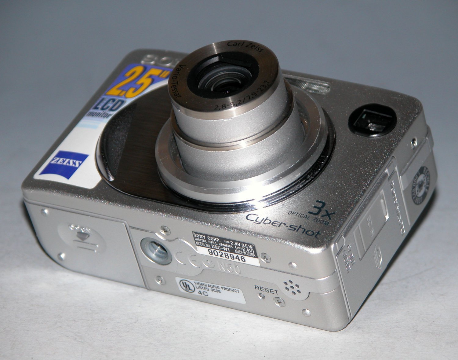 Sony Cyber-shot DSC-W1 5.1MP Digital Camera - Silver #8946