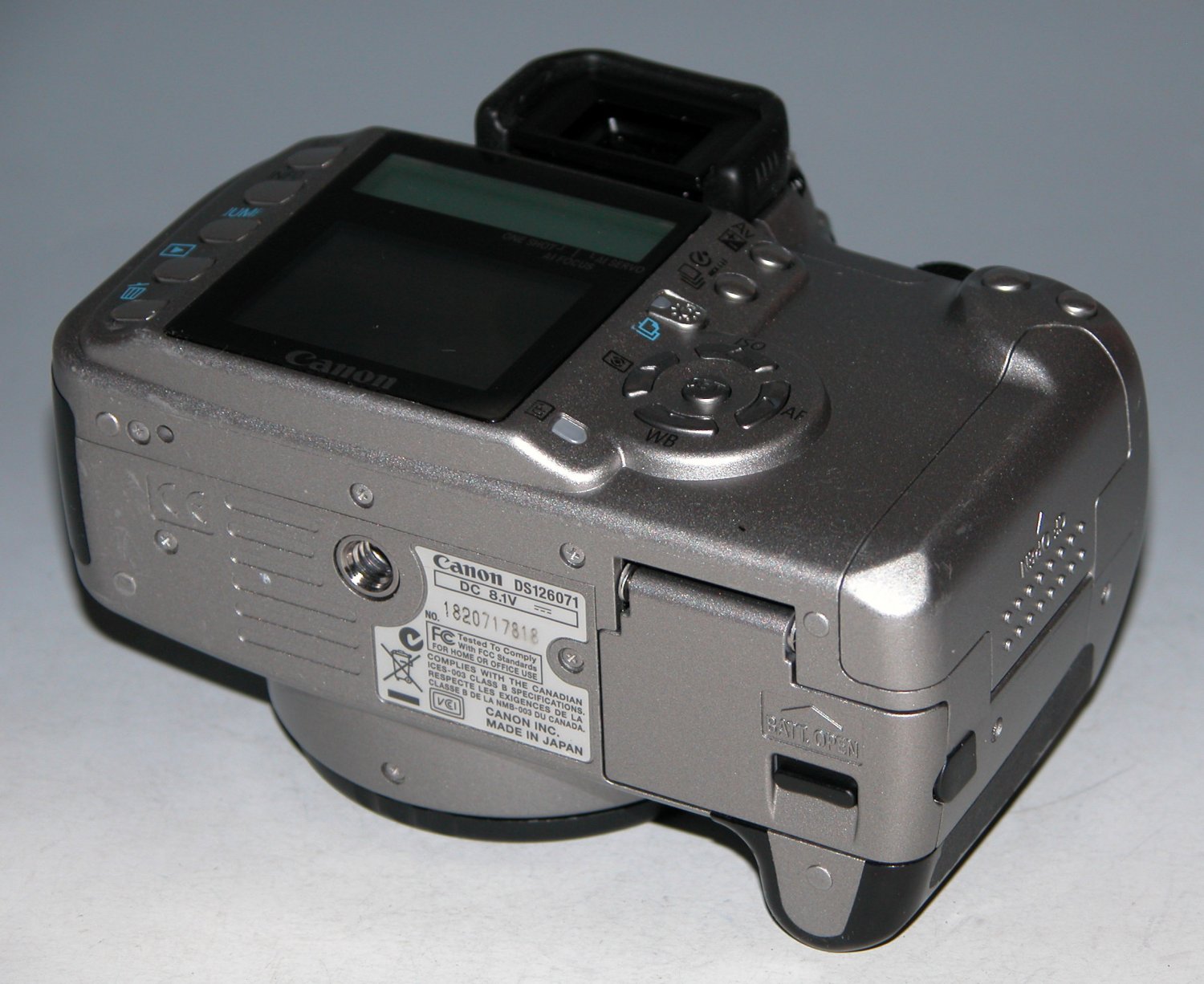 Canon EOS Digital Rebel XT / EOS 350D 8.0MP Digital SLR Camera (Body ...