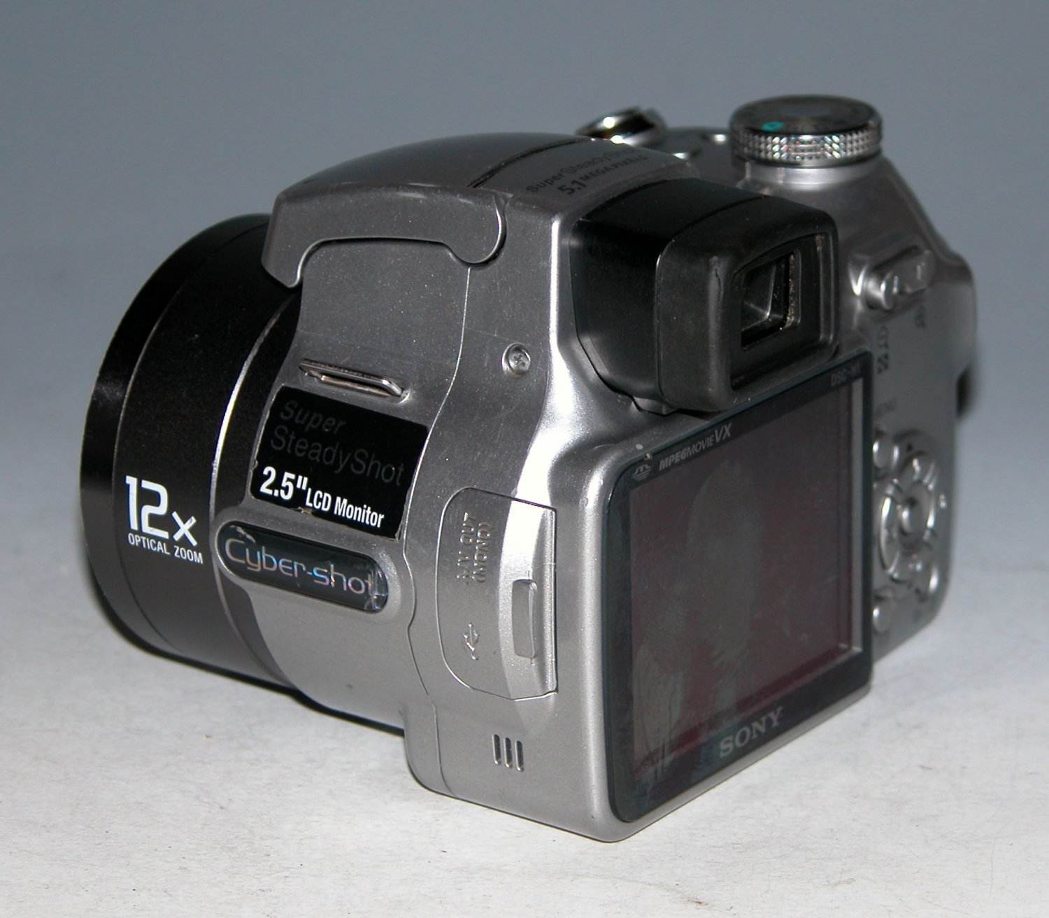 Sony Cyber-shot DSC-H1 5.0MP Digital Camera - Silver #8536