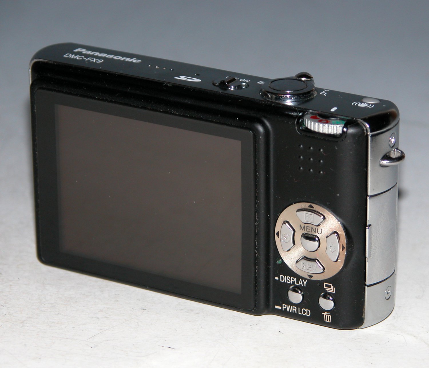 Panasonic DMC-FX9 6MP Digital Camera - Black #0107