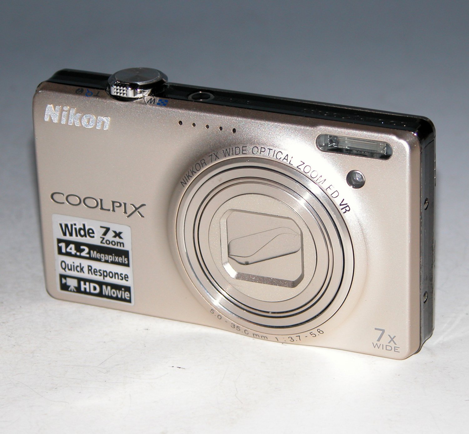 Nikon Coolpix S6000 14.2 MP Digital Camera - Silver #0550