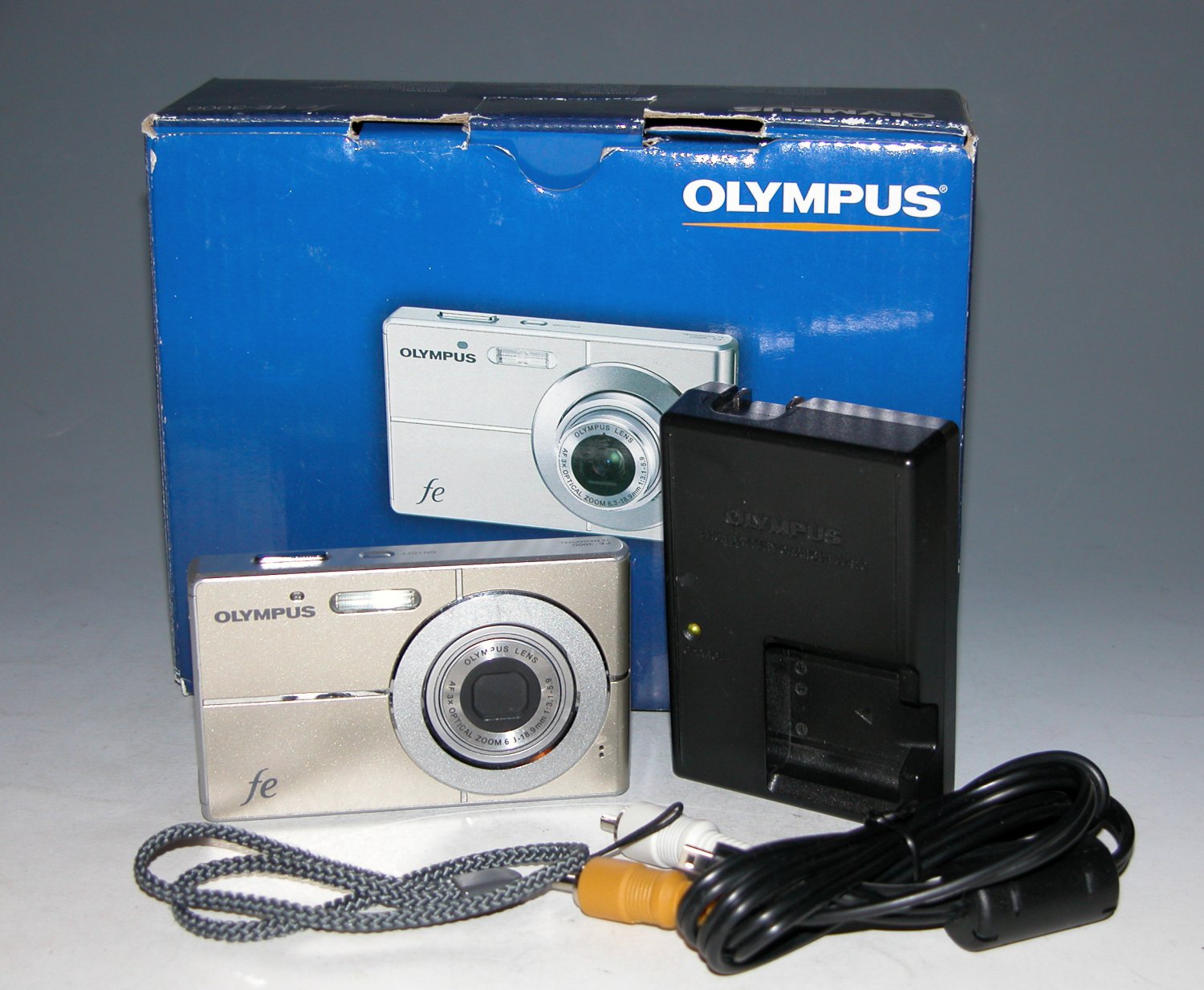 Olympus FE-3000 10.0MP Digital Camera - Titanium #1366