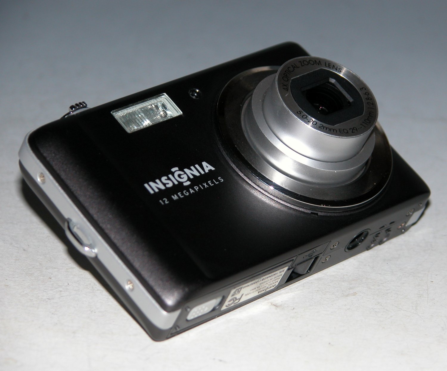 Insignia NS-DSC7B09 7.0MP Digital Camera - Silver #5985
