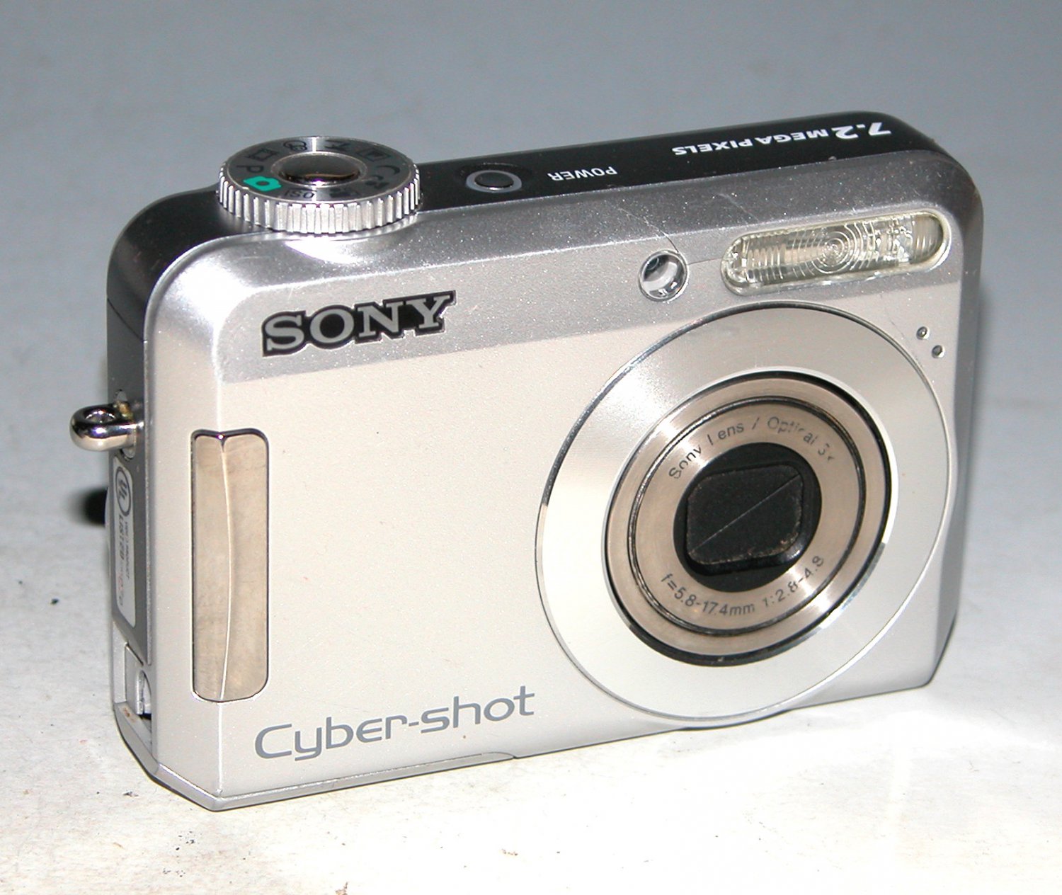 Sony Cyber-shot DSC-S650 7.2MP Digital Camera - Silver #3616