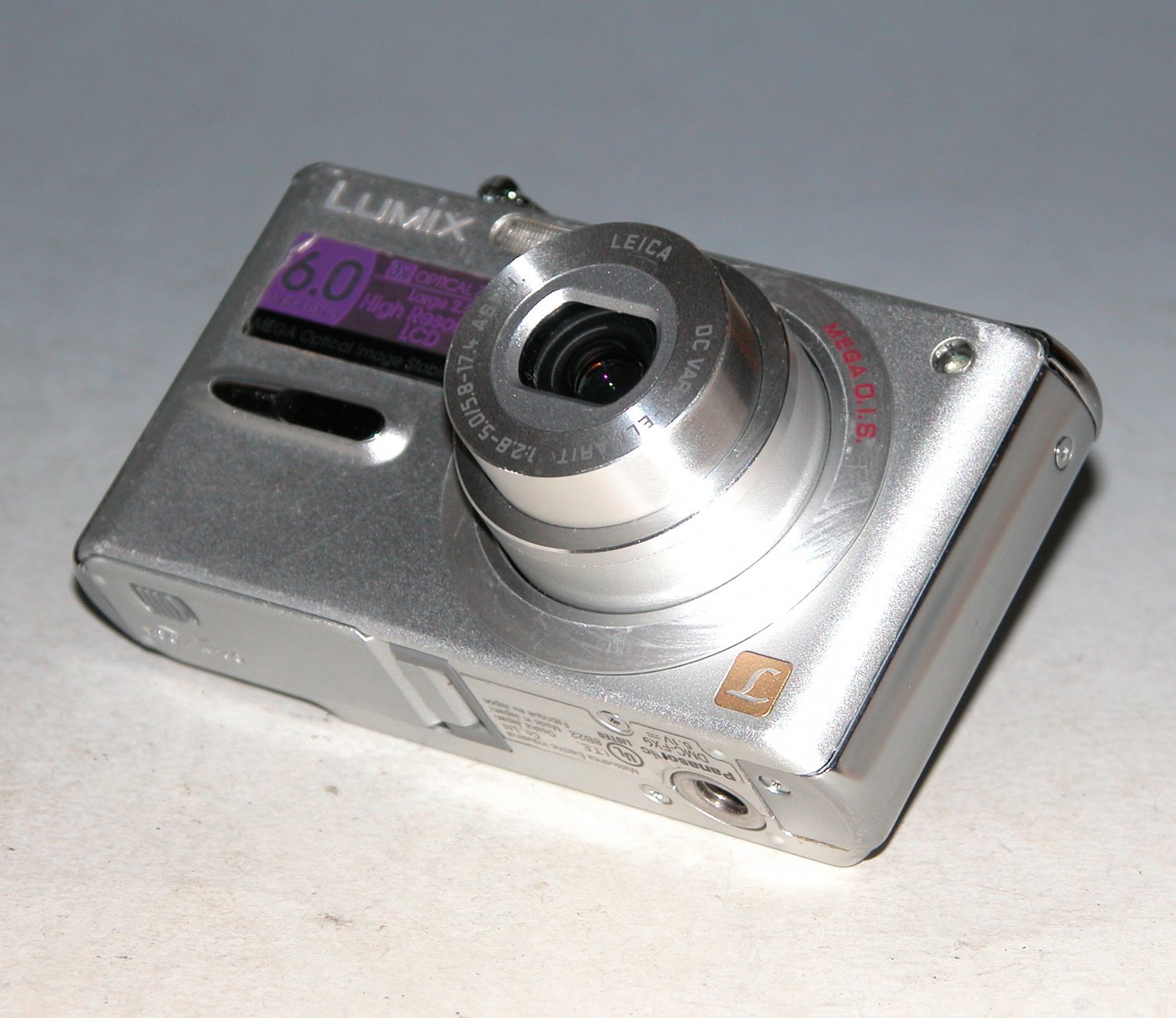 Panasonic DMC-FX9 6MP Digital Camera - Silver