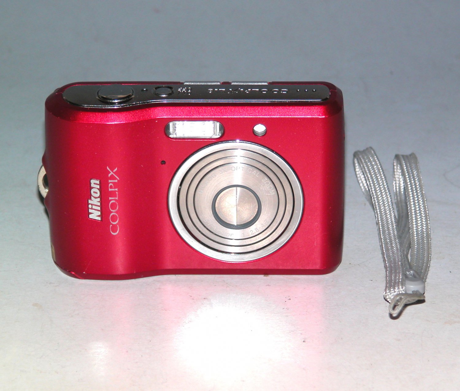 Nikon COOLPIX L18 8.0 MP Digital Camera - Ruby Red #ns