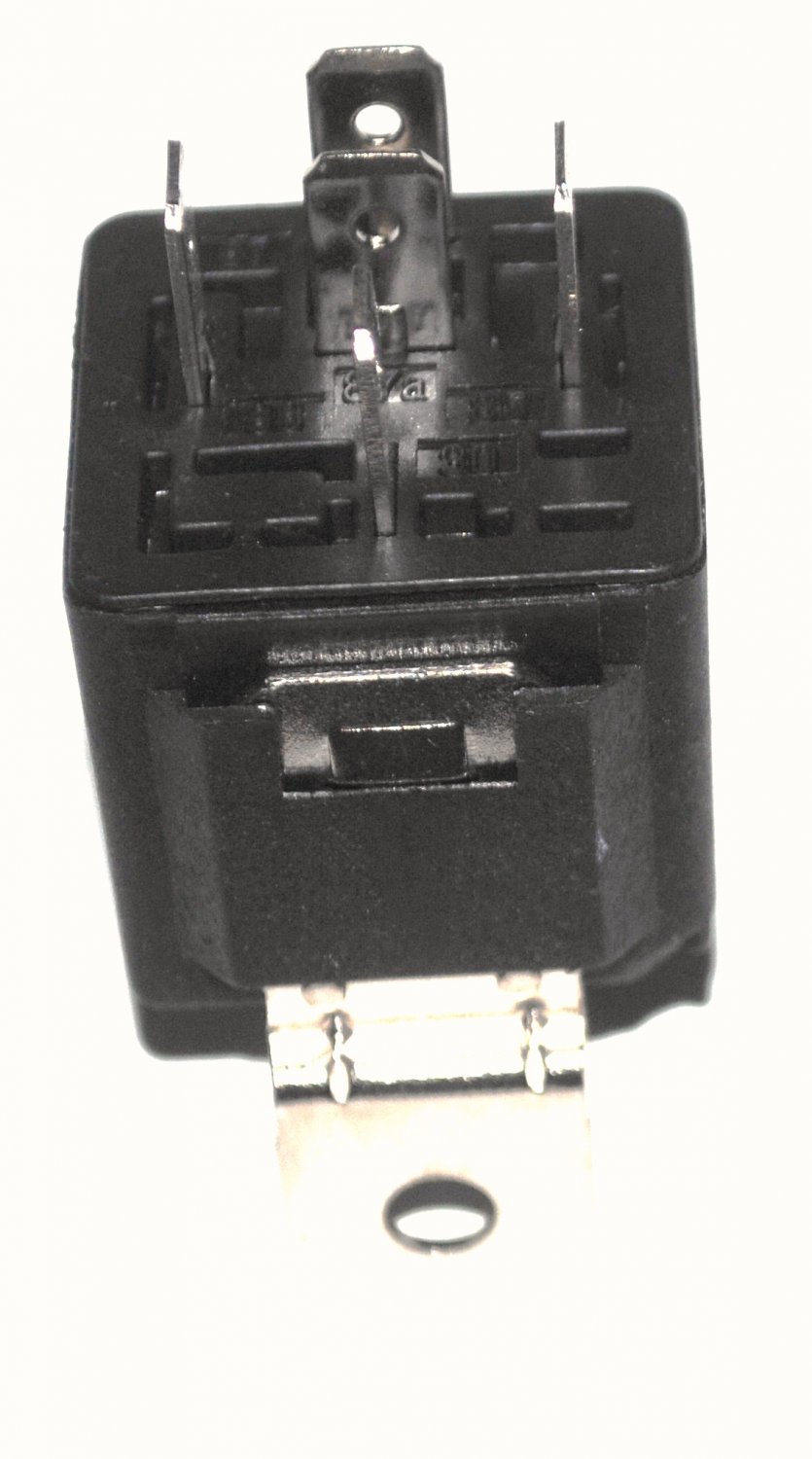 1987 VOLVO 240GL 240DL 244 245 FOG LIGHT RELAY RY264 VOLVO 13240700 872300