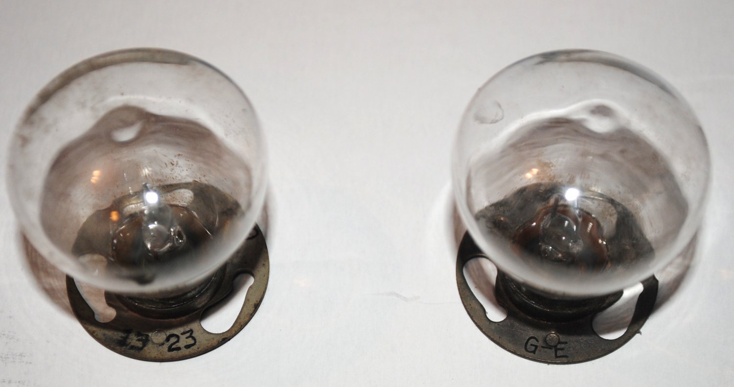 6 VOLT HEADLIGHT BULBS NOS GE 13-23 GE 1323 LIGHT BULB WITH RING SINGLE ...